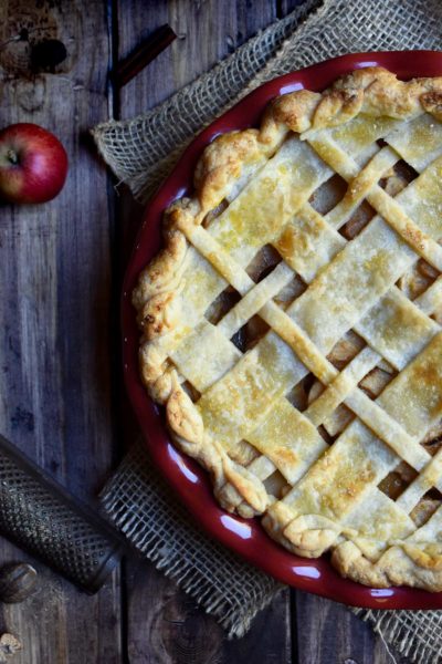Brandy Apple Pie - Avi Pie