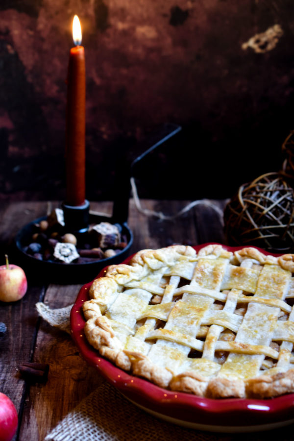 Brandy Apple Pie - Avi Pie