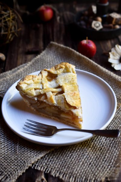 Brandy Apple Pie - Avi Pie